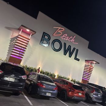 BEACH BOWL - Updated July 2025 - 220 Photos & 134 Reviews - 818 Beach ...