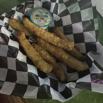 PICKLES PUB - Updated April 2025 - 328 Photos & 456 Reviews - 520 ...