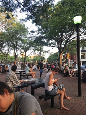 DAVIS SQUARE - 33 Photos & 60 Reviews - 1 Davis Sq, Somerville ...