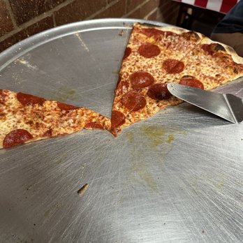 GOOMBA’S PIZZERIA - Updated September 2024 - 186 Photos & 270 Reviews ...