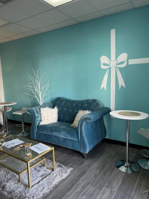 NEW BODY REV - Updated August 2025 - 17 Photos - 341 N Buffalo Dr, Las ...