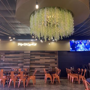 WHISKEY ROOTS BAR AND GRILL - Updated January 2025 - 66 Photos & 47 ...