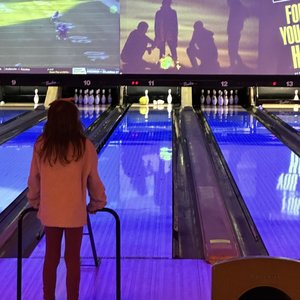 BOWLERO MURRIETA - 125 Photos & 108 Reviews - 40440 California Oaks Rd ...