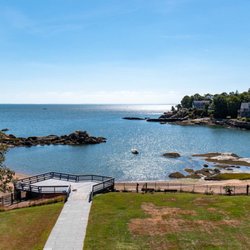 THE CONNECTICUT HOSPICE - 62 Photos - Hospice - 100 Double Beach Rd ...