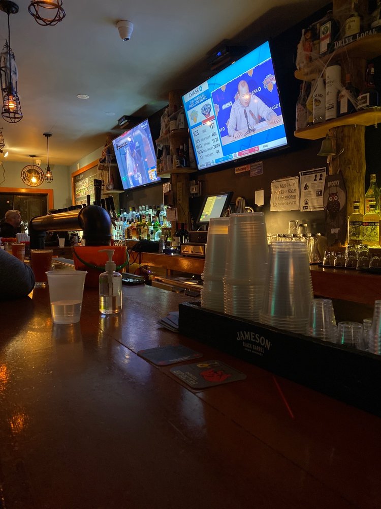 THE LOCAL - Updated October 2025 - 61 Photos & 62 Reviews - 41-04 31st ...