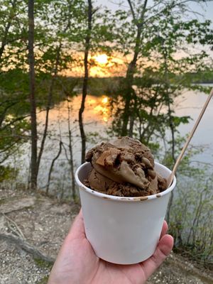 SUNDAES - Updated November 2025 - 52 Photos & 117 Reviews - 185 N Rt 73 ...