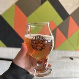 SECOND SUMMIT HARD CIDER - Updated July 2025 - 46 Photos & 29 Reviews ...