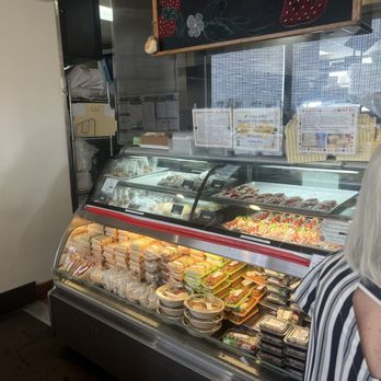 CREAM PAN - Updated January 2025 - 7907 Photos & 6745 Reviews - 602 El ...