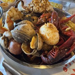 PIER 88 BOILING SEAFOOD & BAR LYNNWOOD - Updated November 2025 - 241 ...