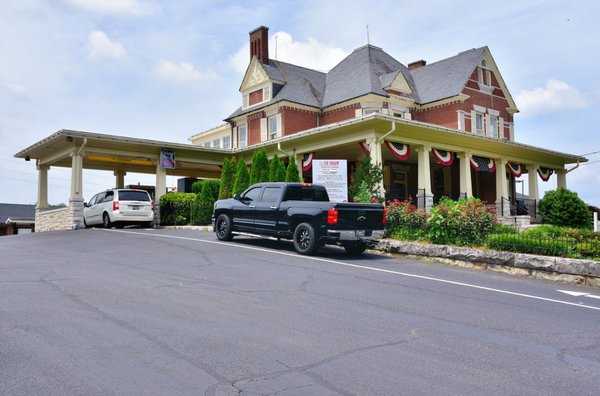 CRUZE FARM ICE CREAM- EAST KNOXVILLE - Updated June 2024 - 205 Photos ...