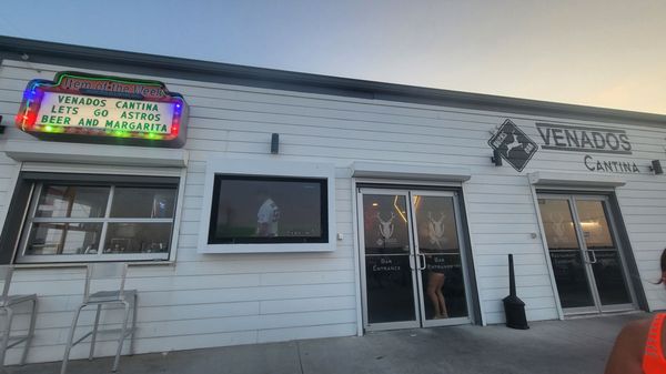 VENADOS CANTINA - 46 Photos & 64 Reviews - 16510 Termini San Luis Pass ...