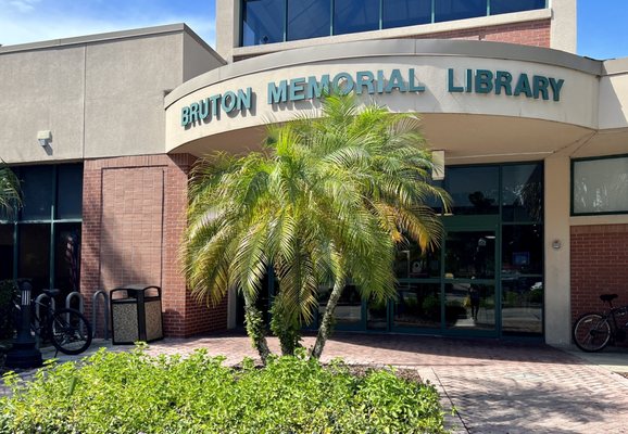 BRUTON MEMORIAL LIBRARY - Updated August 2025 - 21 Photos - 302 W ...