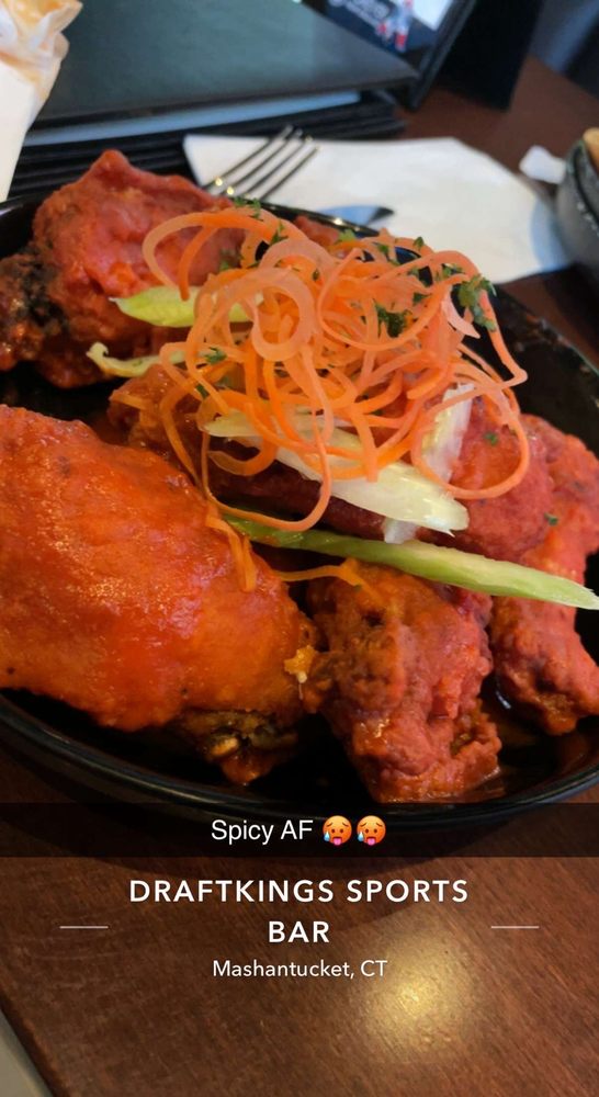 DRAFTKINGS FOXWOODS - Updated February 2025 - 18 Photos - 350 Trolley ...