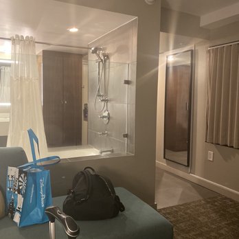 DOUBLETREE BY HILTON HOTEL MONROVIA - PASADENA AREA - Updated May 2024 ...