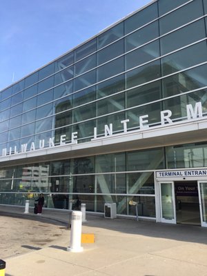 MILWAUKEE INTERMODAL STATION - 84 Photos & 81 Reviews - Train Stations ...