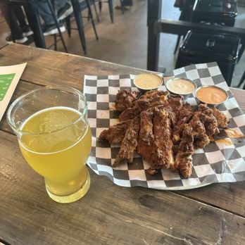 SOLACE OUTPOST - Updated November 2025 - 220 Photos & 122 Reviews - 444 ...