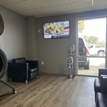 LEGACY WESTBANK BUICK GMC - Updated January 2026 - 3611 Lapalco Blvd ...