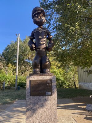 POPEYE STATUE - Updated December 2025 - 39 Photos & 11 Reviews - Segar ...