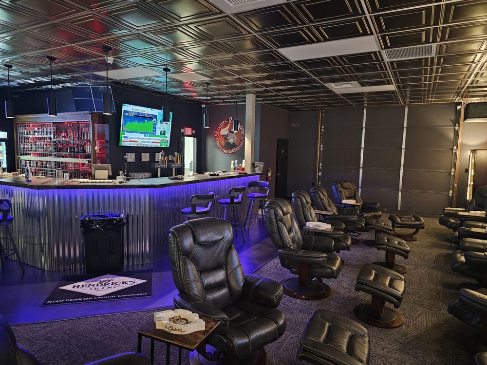 STOGIES & STORIES - Updated January 2026 - 19 Photos - 3920 W 5th Ave ...