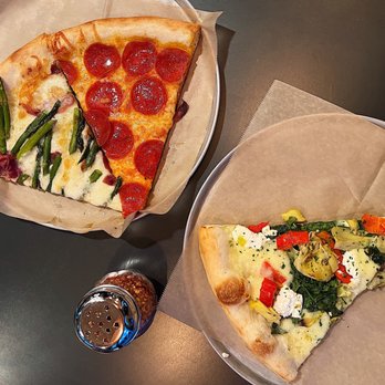 PAGLIACCI PIZZA - Updated December 2025 - 26 Photos & 12 Reviews - 3058 ...