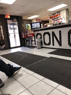 AARON AUTO GLASS - Updated November 2024 - 102 Photos & 470 Reviews ...