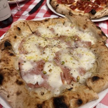SABRINA’S PIZZERIA NAPOLETANA - Updated January 2026 - 208 Photos & 182 ...