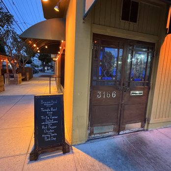 BRAZEN HEAD - Updated October 2025 - 627 Photos & 972 Reviews - 3166 ...