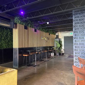 MAEVE - Updated December 2025 - 70 Photos & 21 Reviews - 818 Austin St ...