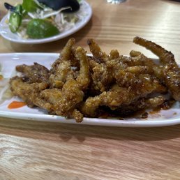 SAIGON 512 - 138 Photos & 61 Reviews - 105 E Old Settlers Blvd, Round ...