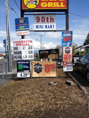 90TH MINI MART - Updated August 2025 - 16 Photos & 13 Reviews - 9016 NE ...