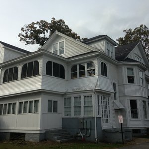 COOMES RECREATION CENTER - Updated September 2025 - 300 Stanley St ...