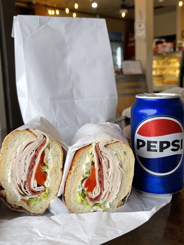 LA BORGATA ITALIAN DELI - Updated August 2025 - 223 Photos & 308 ...