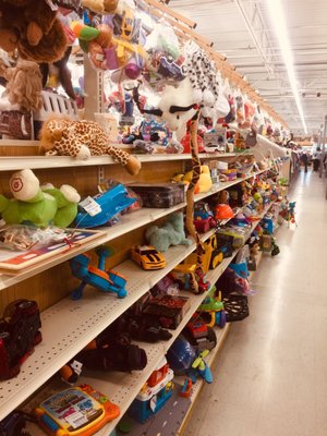 VALLEY THRIFT STORE - 27 Photos & 50 Reviews - Thrift Stores - 9840 ...