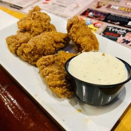 SLACKERS BAR & GRILL - Updated June 2025 - 290 Photos & 317 Reviews ...