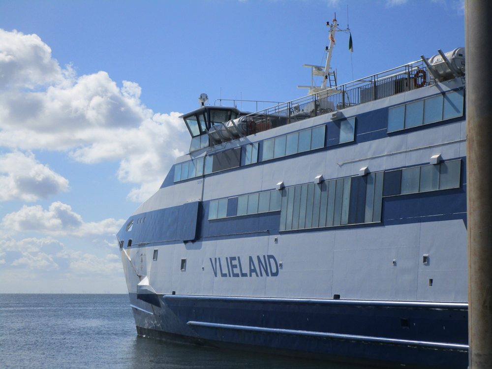 REDERIJ DOEKSEN - Updated April 2024 - 17 Photos - Waddenpromenade 5 ...