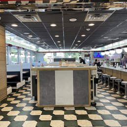 EC DINER - Updated July 2025 - 573 Photos & 331 Reviews - 10055 ...