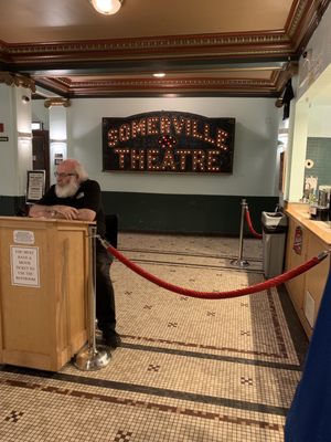 SOMERVILLE THEATRE - 71 Photos & 471 Reviews - 55 Davis Sq, Somerville ...