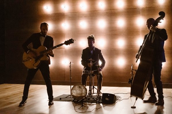 EDISON HOUSE - Updated January 2026 - 54 Photos & 14 Reviews - 335 S ...