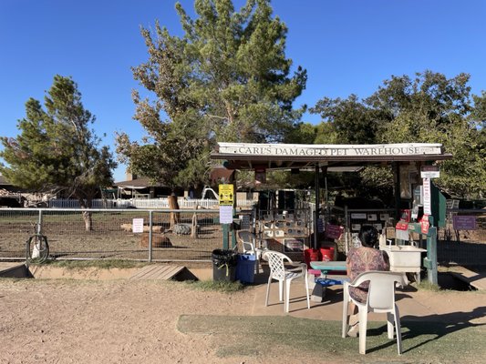Carl S Damaged Pet Warehouse