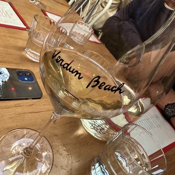 VERDUN BEACH - Updated December 2025 - 20 Photos - 4816 Rue Wellington ...