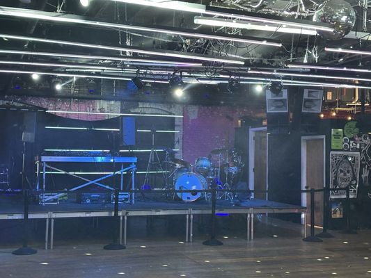 WAREHOUSE ON WATTS - Updated April 2026 - 26 Photos & 16 Reviews - 923 ...