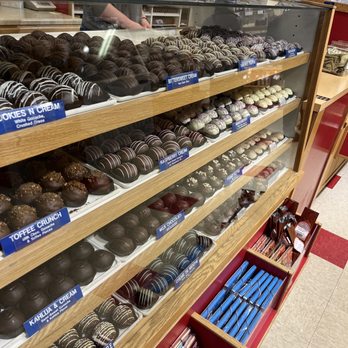 ALASKAN FUDGE COMPANY - Updated February 2025 - 86 Photos & 83 Reviews ...