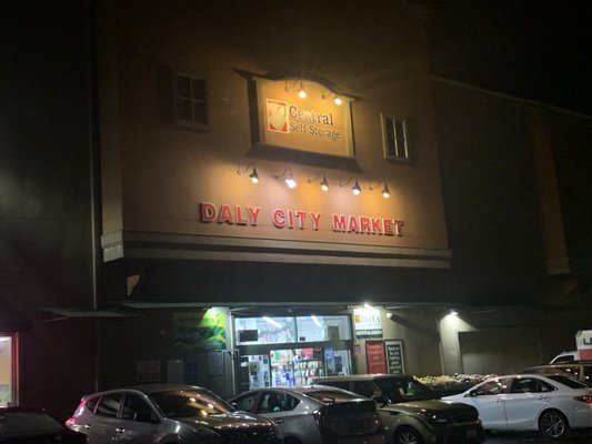 DALY CITY MARKET - Updated October 2025 - 16 Photos & 33 Reviews - 333 ...