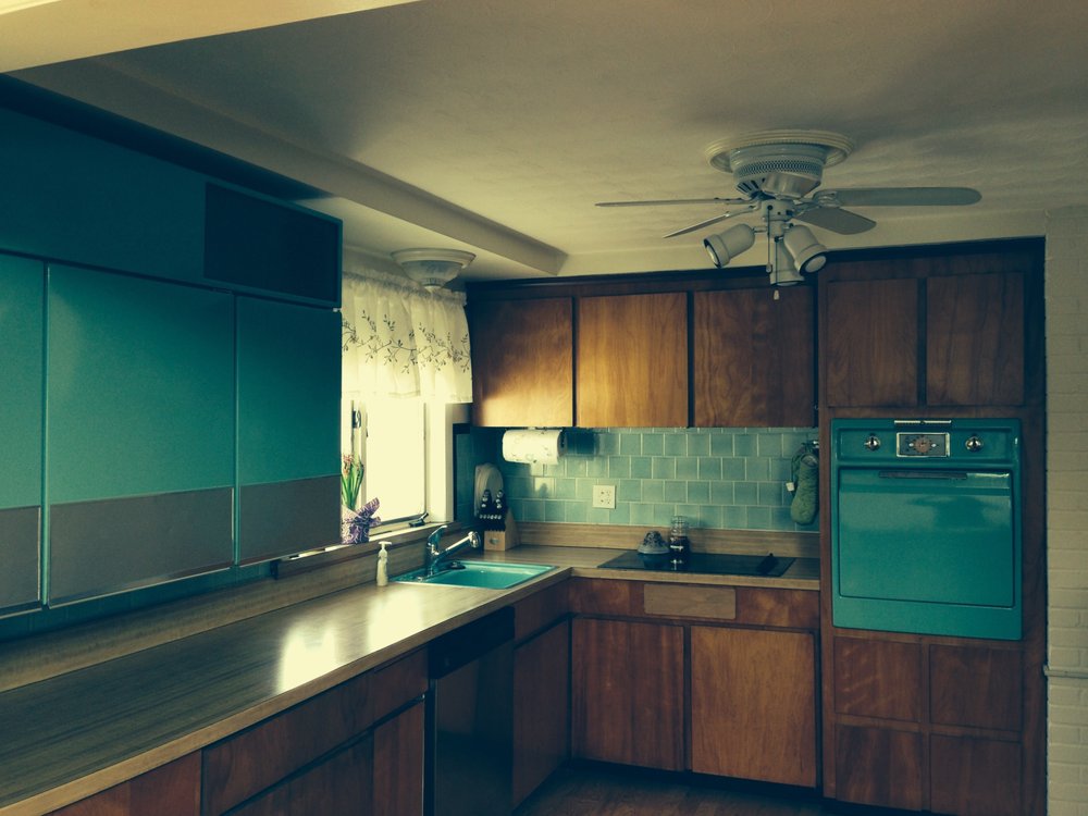 BROWN’S KITCHEN & BATH CENTER KITCHEN FURNSH - Updated October 2025 ...