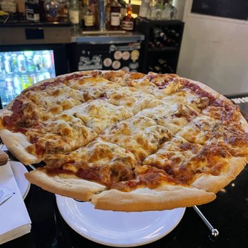 RIVERSIDE PIZZA & PUB - Updated April 2025 - 53 Photos & 145 Reviews ...