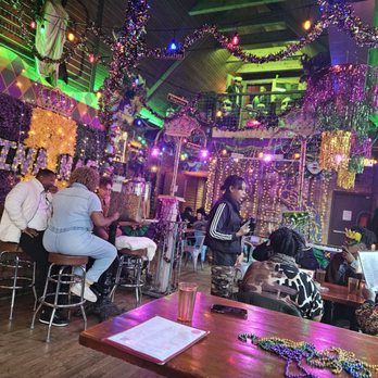 INA MAE TAVERN & PACKAGED GOODS - Updated August 2025 - 837 Photos ...