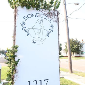 BONELLI’S CAFE ITALIA - Updated December 2024 - 210 Photos & 372 ...