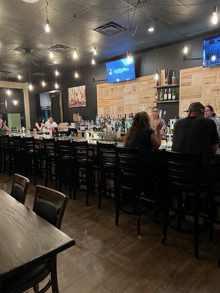 Daniel Gabor's Alpine Bar & Grill, Ocoee | Roadtrippers