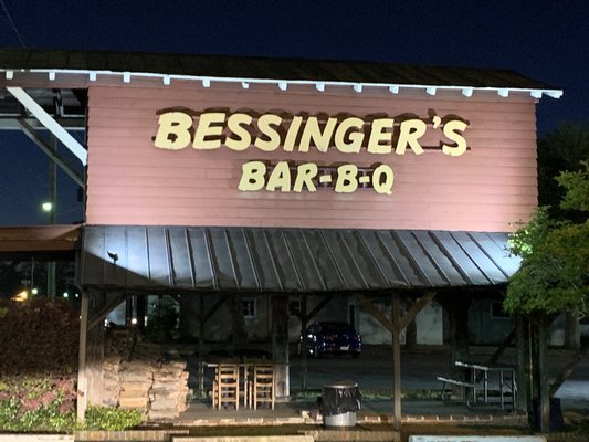 BESSINGER’S BBQ - Updated September 2024 - 181 Photos & 340 Reviews ...