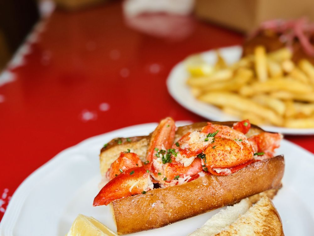 MARKET Seafood Eatery, Edmonds | Roadtrippers